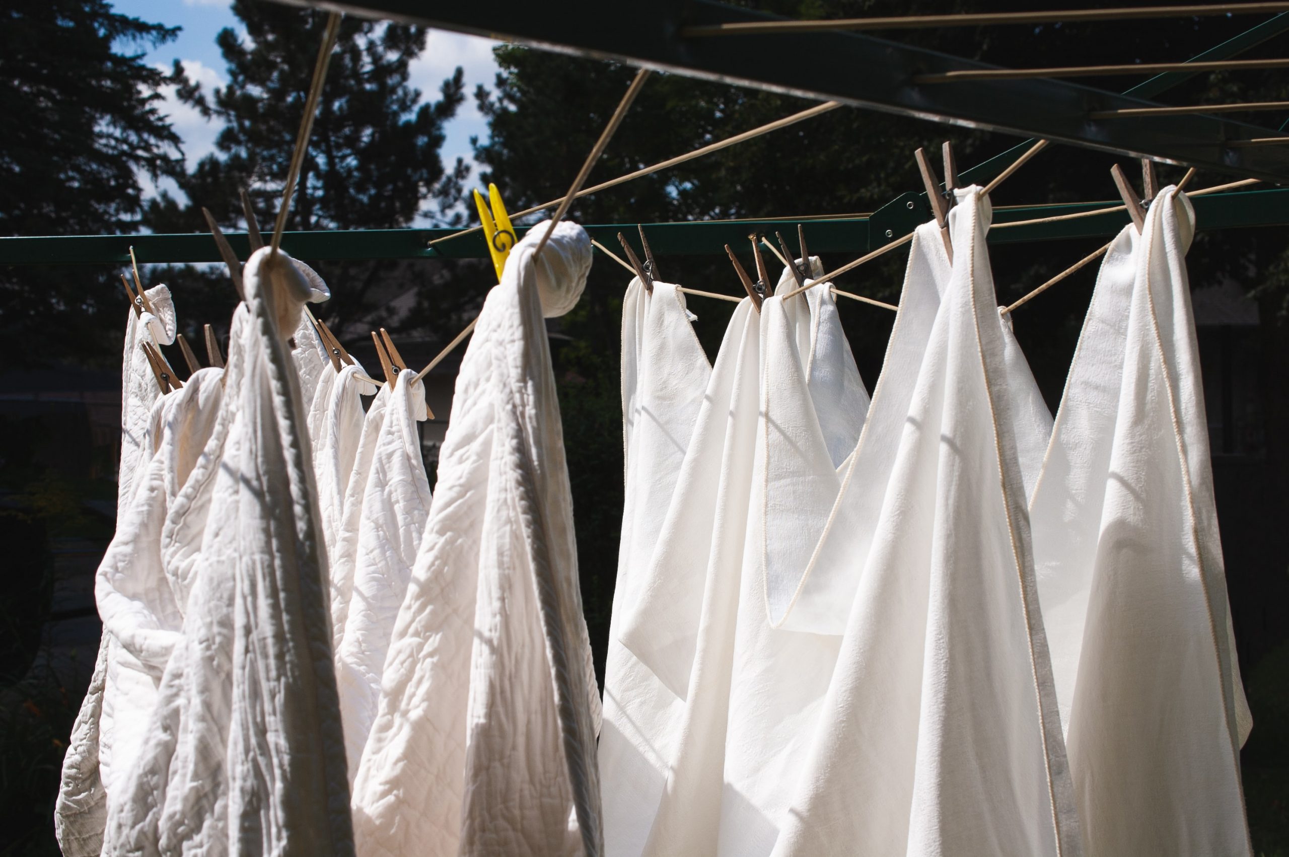 How to Make Tired Old Sheets White & Bright Again | Ecosa Blog
