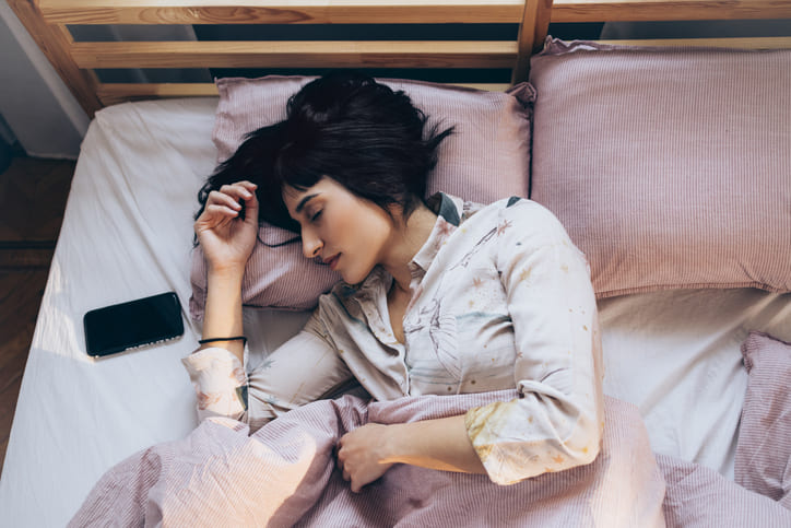 What Is Pink Noise & How Does It Support Deep Sleep? | Ecosa Blog
